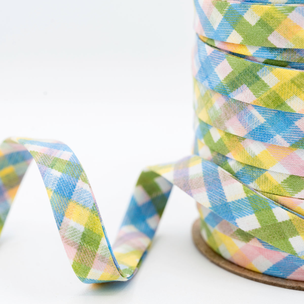 7/8" Colorful Plaid Double Fold Bias Quilt Binding 50 Yards - 100% Cot