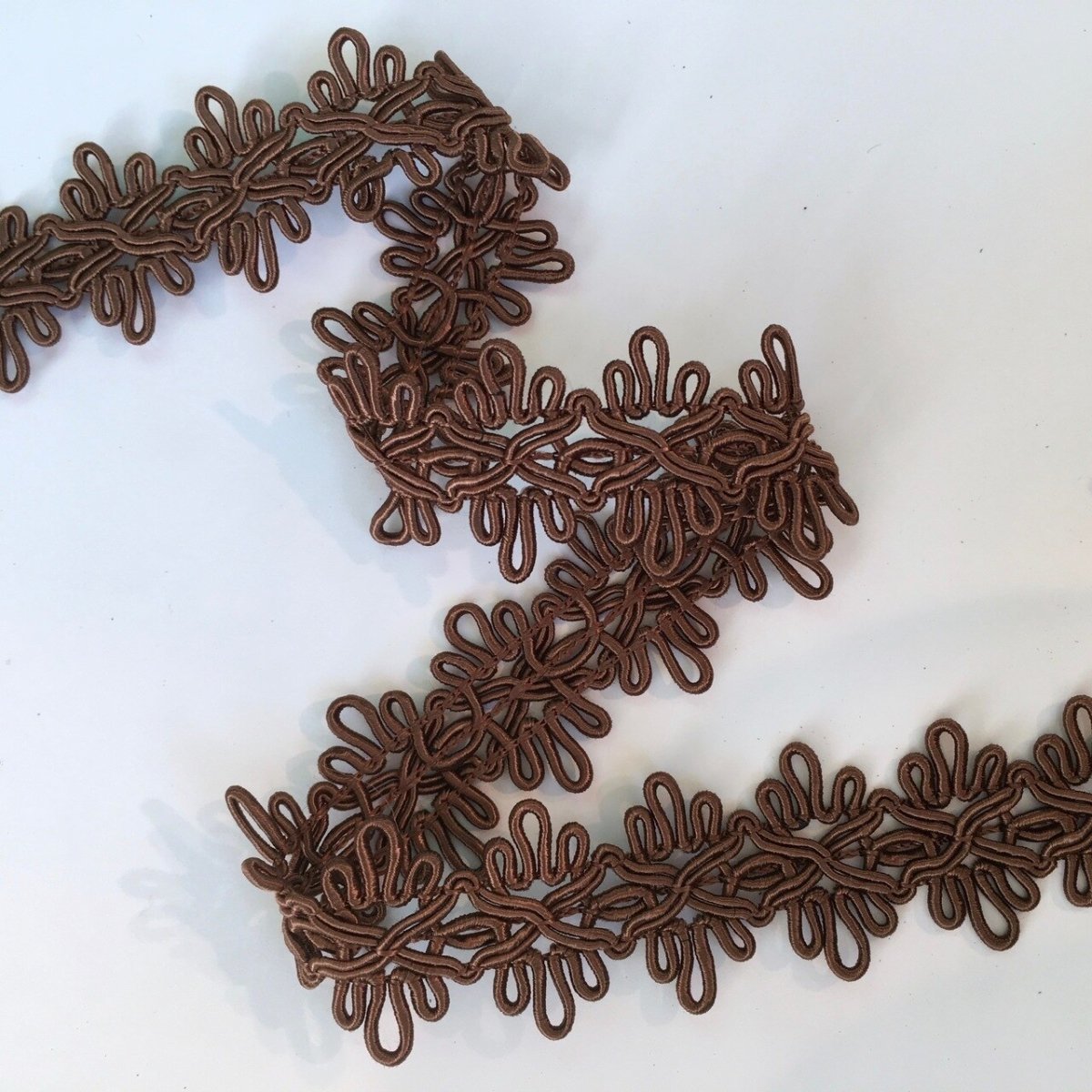 1" Brown Daisy Gimp By 5 Yards