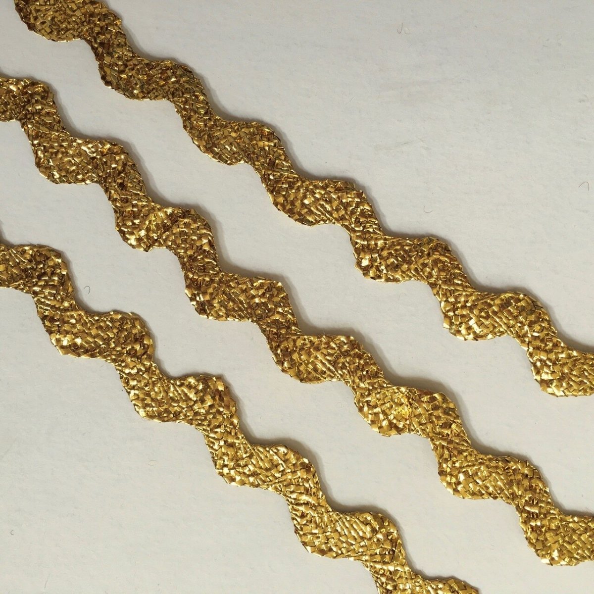 Metallic Gold Rick Rack (1/2-inch) | Dove Originals Trims