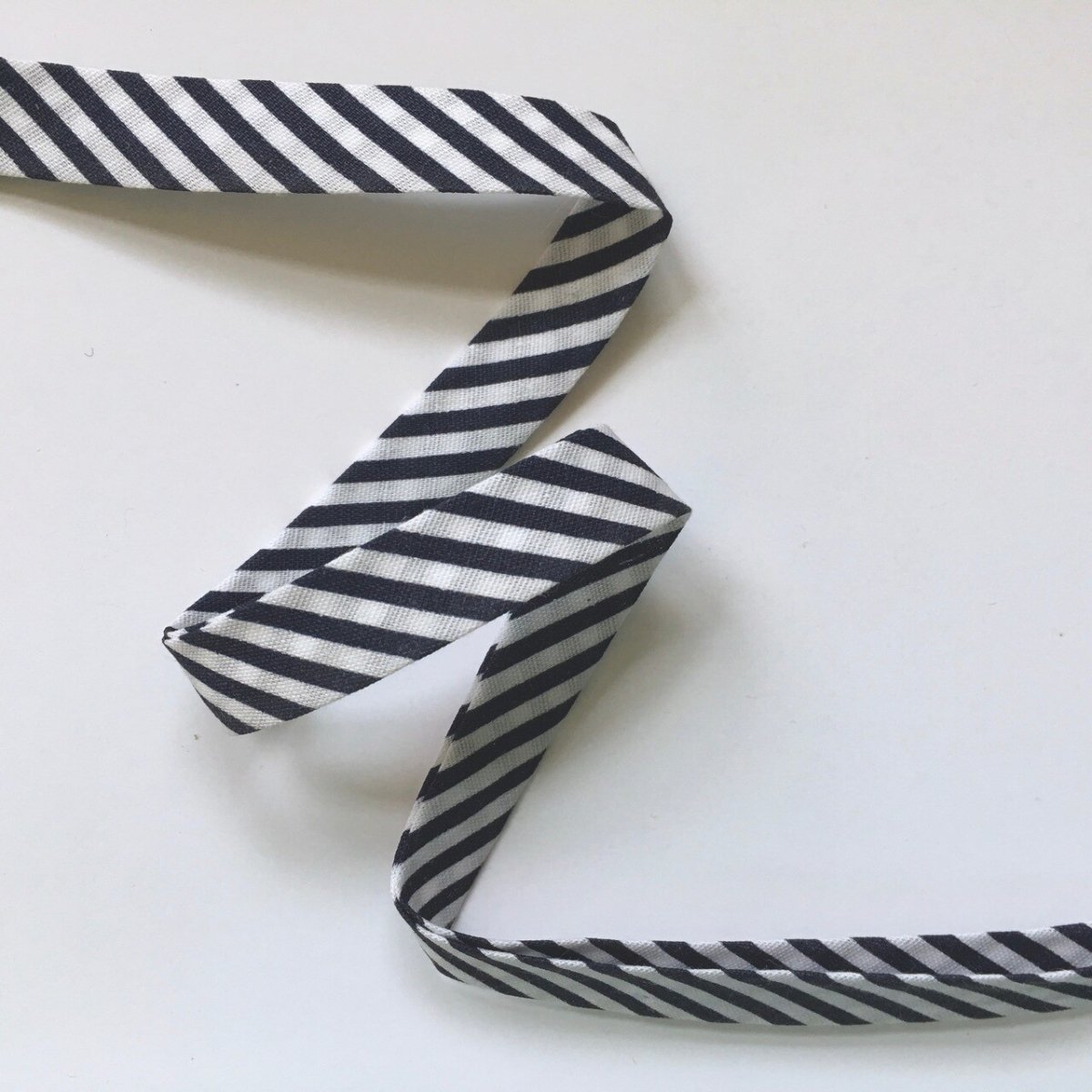 1/2" Navy & White Stripe Piping 50 YD