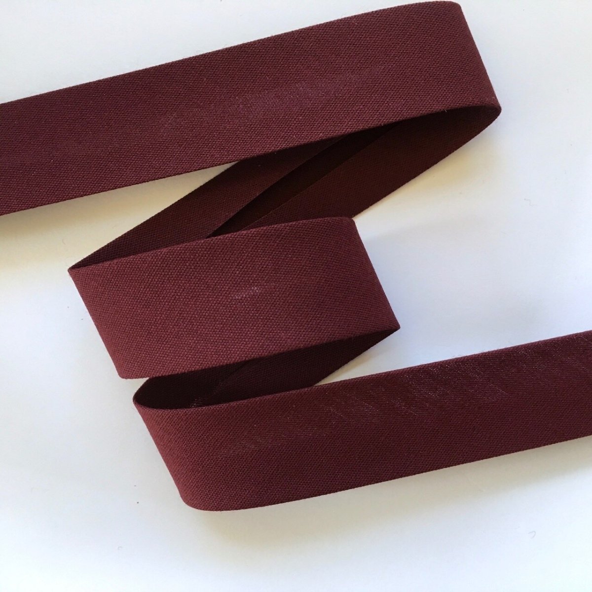 7/8" Ruby Single Fold Bias Tape 50 YDS